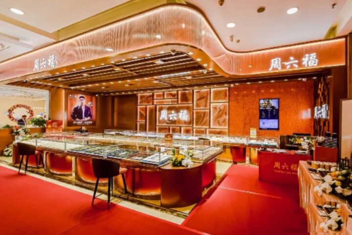 Once branded a copycat jeweler, Zhou Liu Fu seeks gold in Hong Kong ...